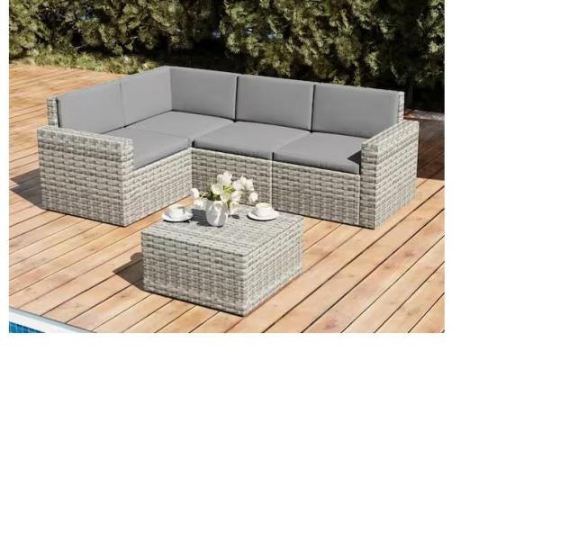 Pallets of Wholesale Housewares - Liquidation.com Auctions